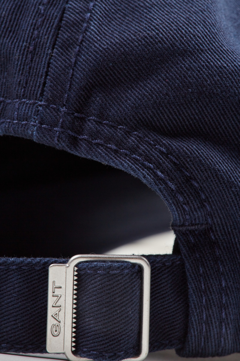 ŠILTOVKA GANT D2. TONAL ARCHIVE SHIELD CAP evening blue | GANT SK