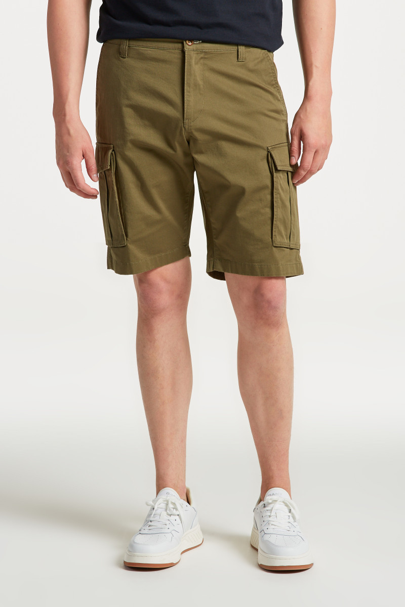 ŠORTKY GANT RELAXED TWILL CARGO SHORTS juniper green | GANT SK