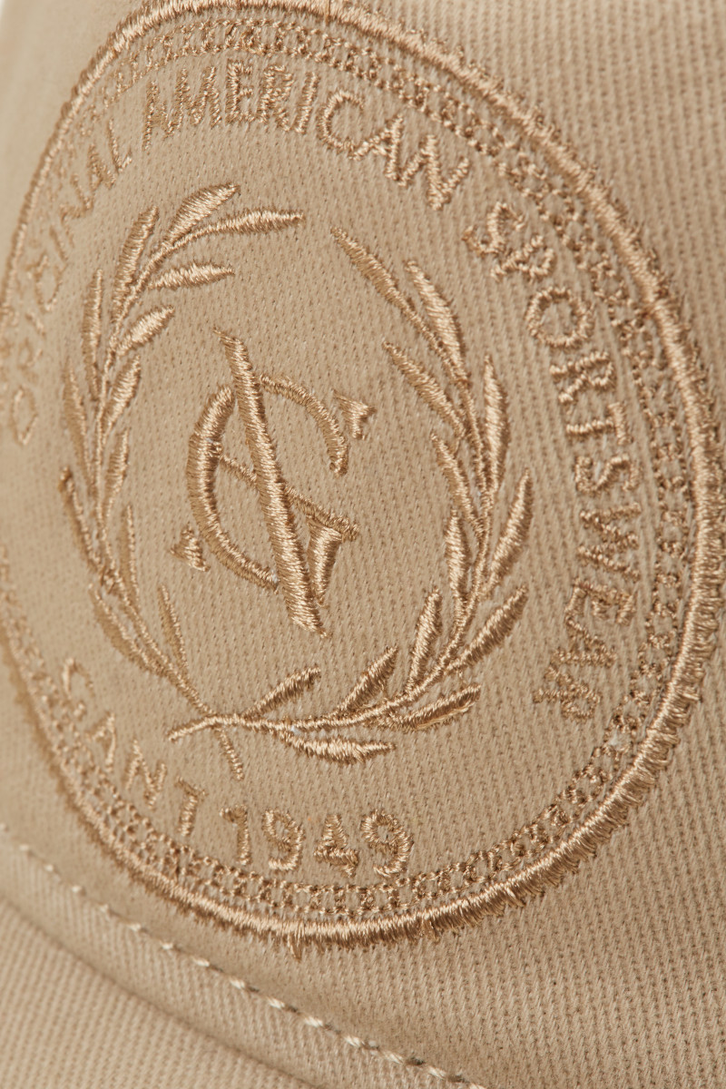 KŠILTOVKA GANT TONAL EMBROIDERY CAP concrete beige | GANT CZ