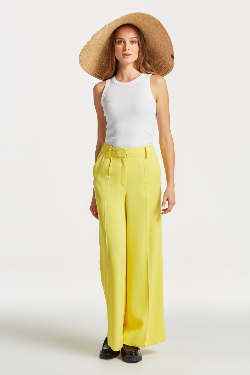 TOP GANT HIGH NECK RIB TANK TOP white | GANT SK