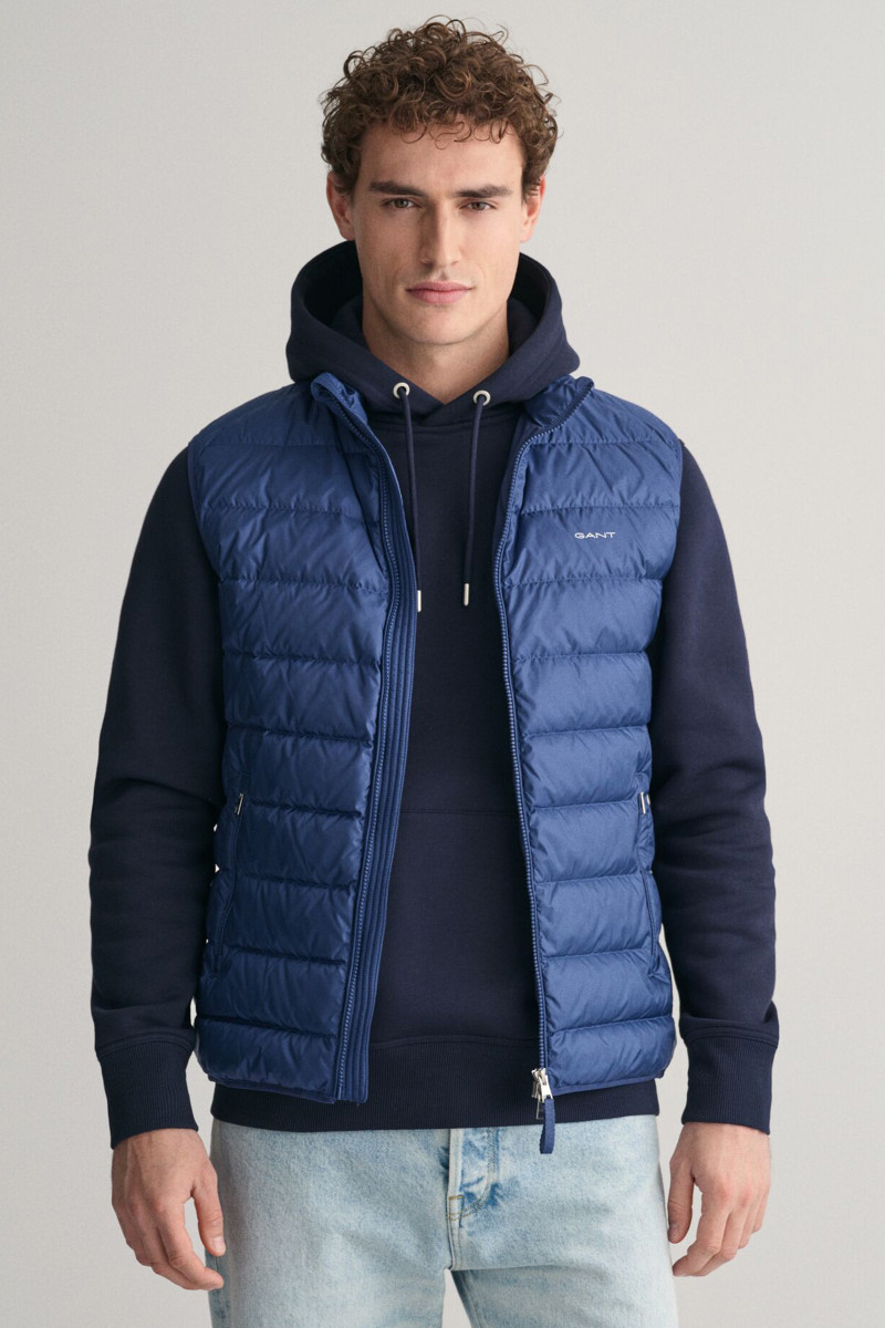 VESTA GANT LIGHT DOWN VEST SAILOR NAVY | GANT CZ