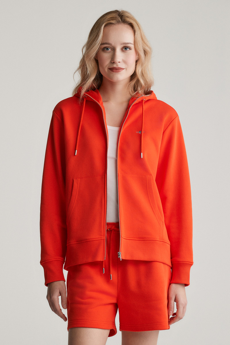 MIKINA GANT SHIELD ZIP HOODIE ORANGE RED | GANT CZ