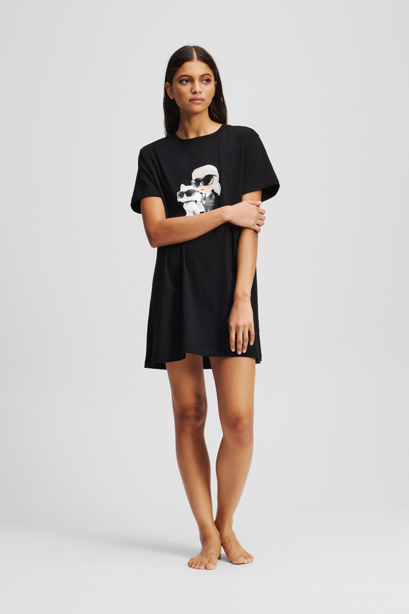 PYŽAMO KARL LAGERFELD IKON SKETCH SS PJ DRESS BLACK | VERMONT SK